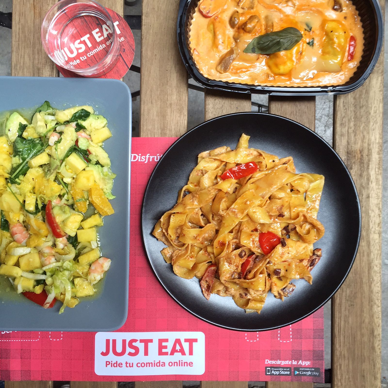 Just Eat regala 5€ de descuento en pedidos a través de su app